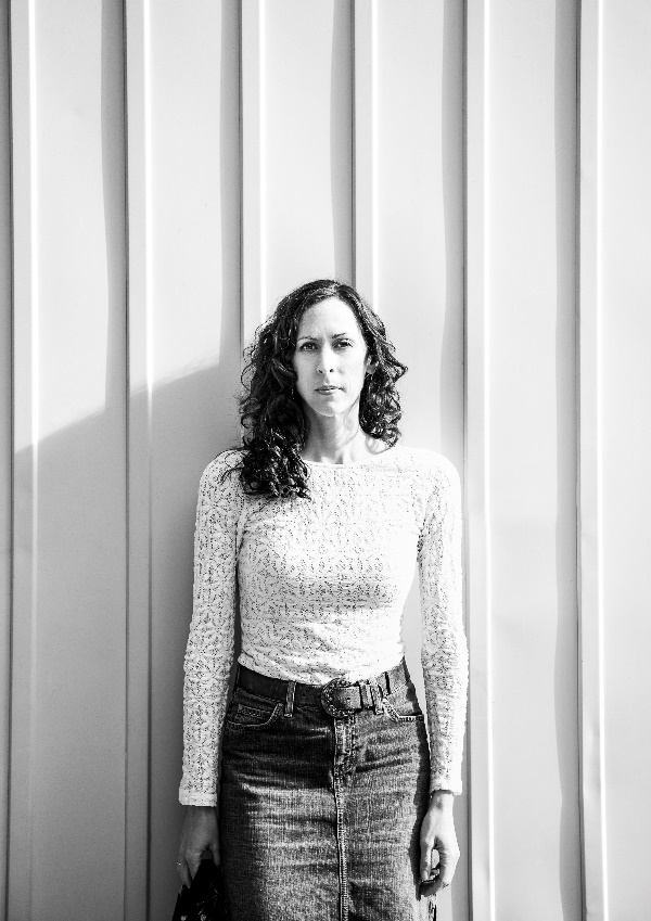 Hannah Shira Naiman Releasing New Album + Video The Wheels Won’t Go - Record World