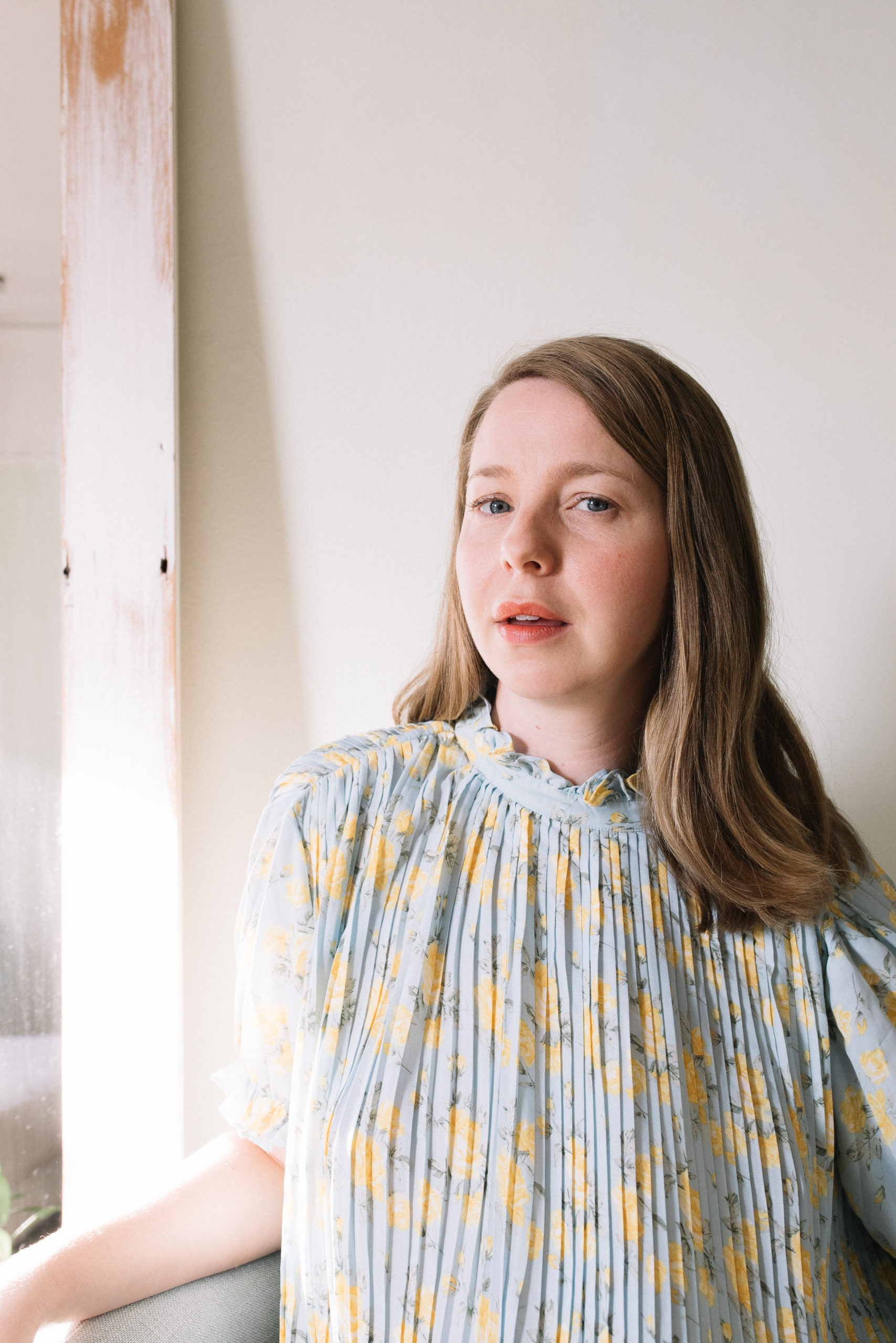 Brooklyn Songwriter Emma Frank Releases New Album Interiors - Record World