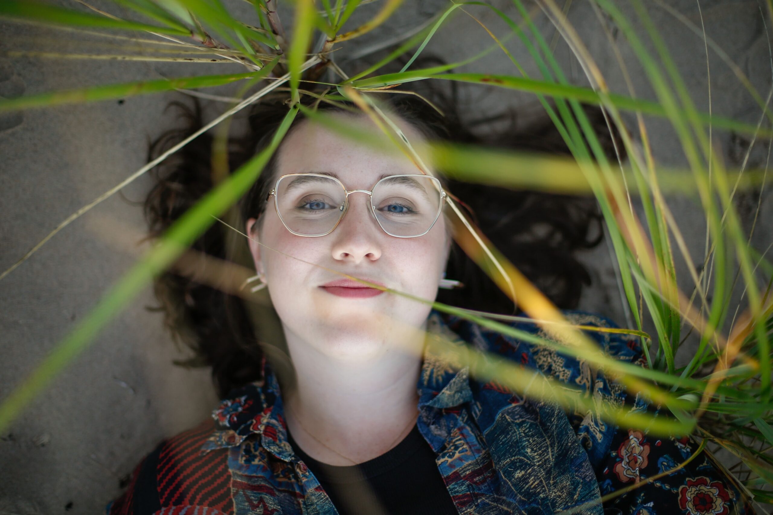 Folk-Pop Artist Clare Siobhan Looks on Betrayal with Healing Humor in ...