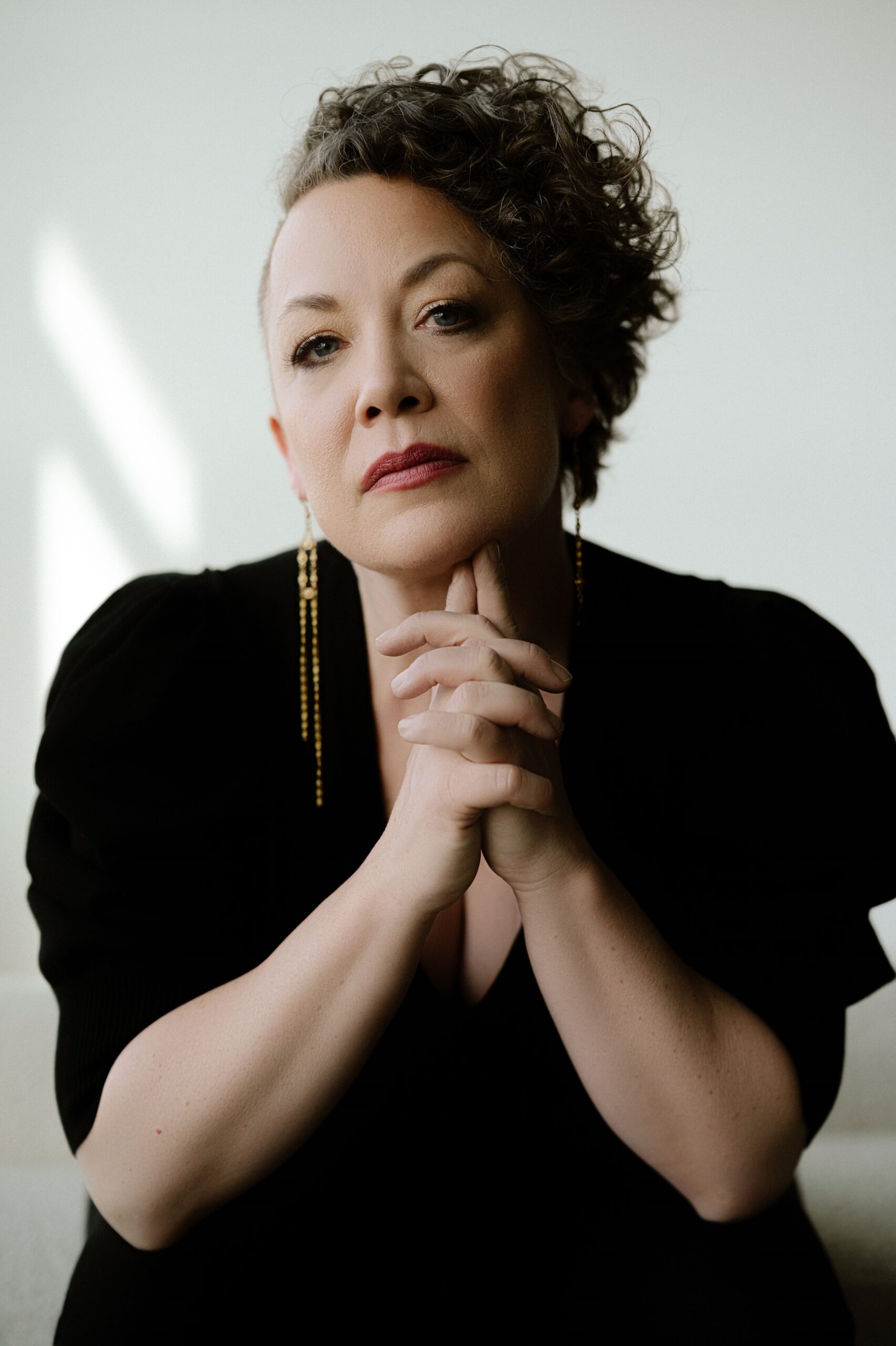 Calgary Blues/Folk Singer Ollee Owens Heats Up with Sizzling New Video ...