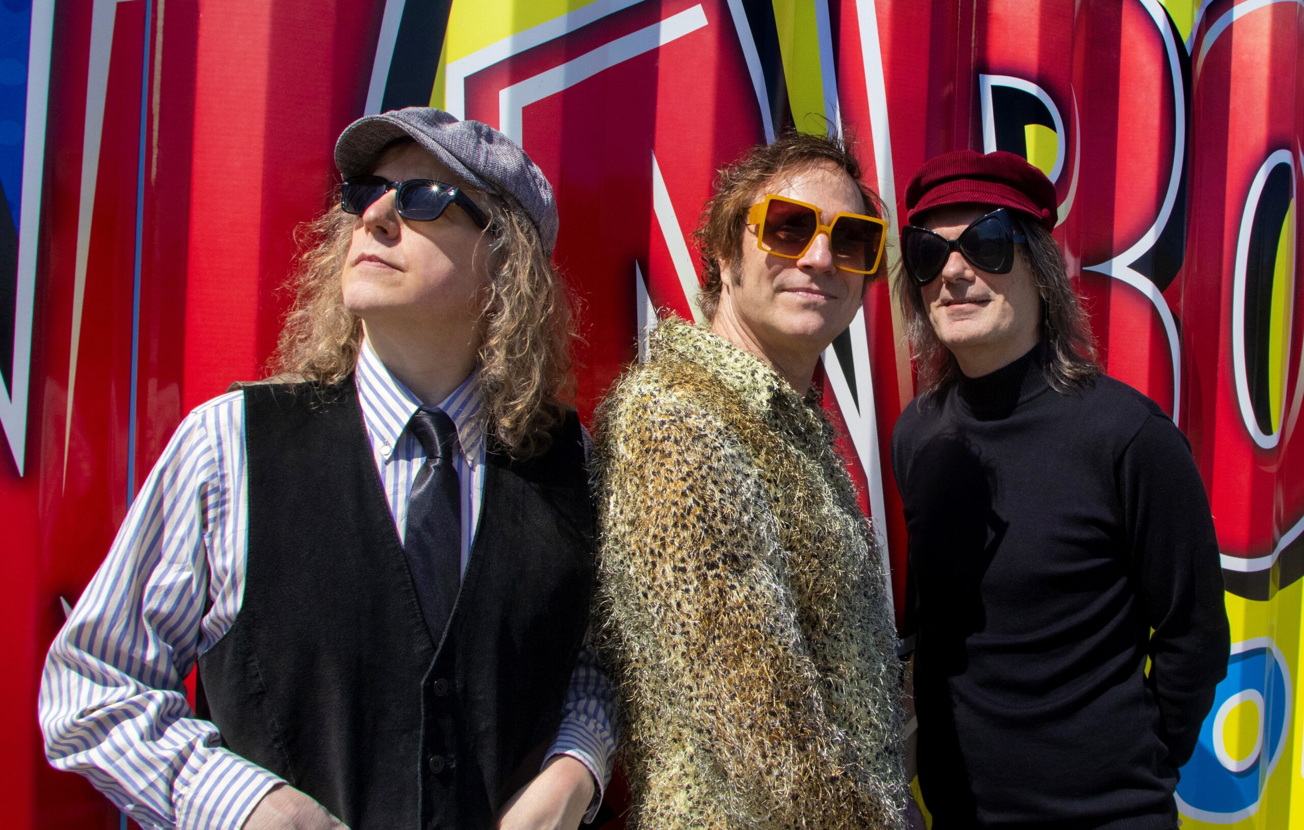 Toronto-based power pop trio Flash Bangs Release Debut Single "Hide Away"